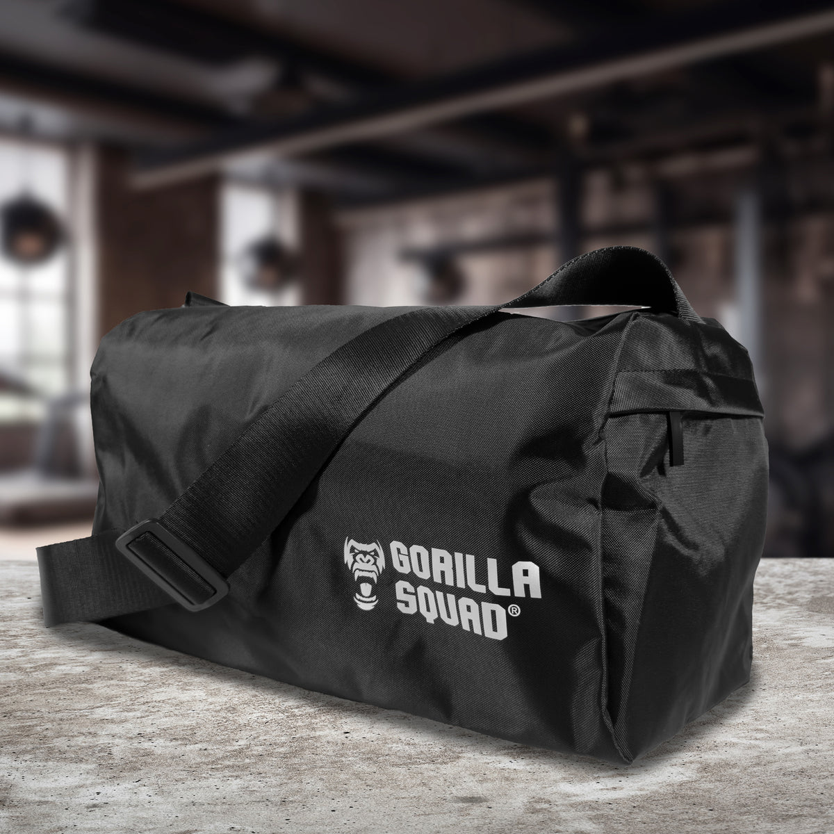 ダッフルバッグ シューズ収納ポケット付き 18L 生活防水 オックスフォード生地 – GORILLA SQUAD（ゴリラスクワッド）トレーニングギア専門ブランド